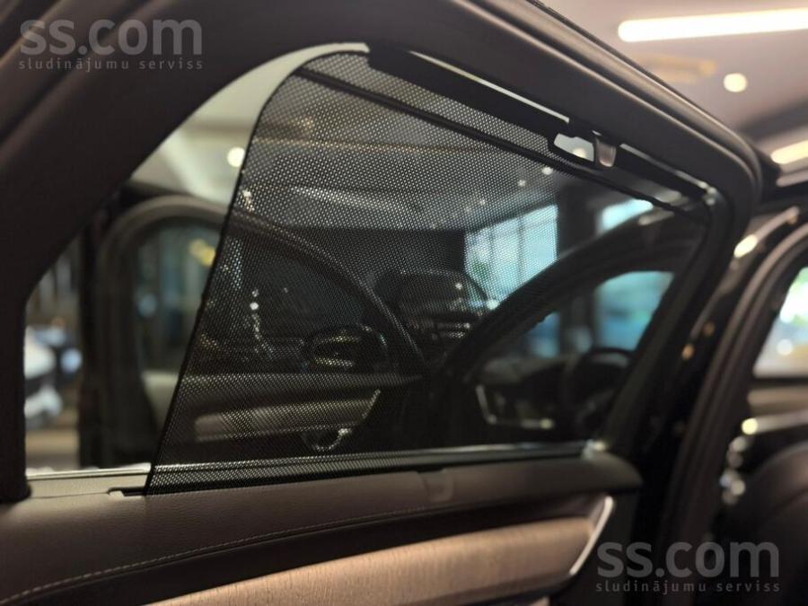 Black Volvo V90 2021 in Riga, with an engine capacity of 2.00 L and mileage of 107 thousand km for 26990 €, photo 25 on AUTOMOTO.COM.LV