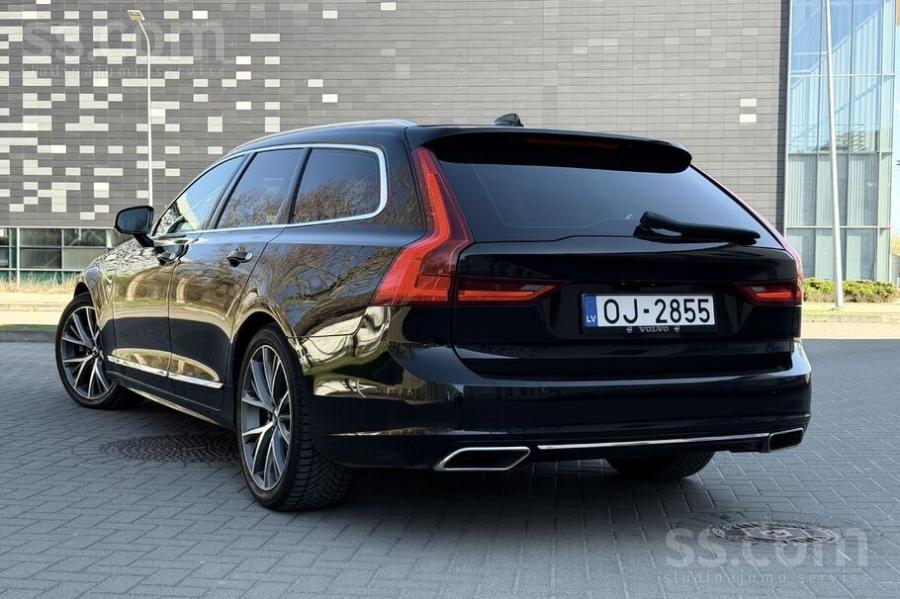 Melns Volvo V90 2021 Jelgava, ar dzinēja tilpumu 2.00 L un nobraukumu 166 tūkst. km par 20499 €, foto 7 vietnē AUTOMOTO.COM.LV