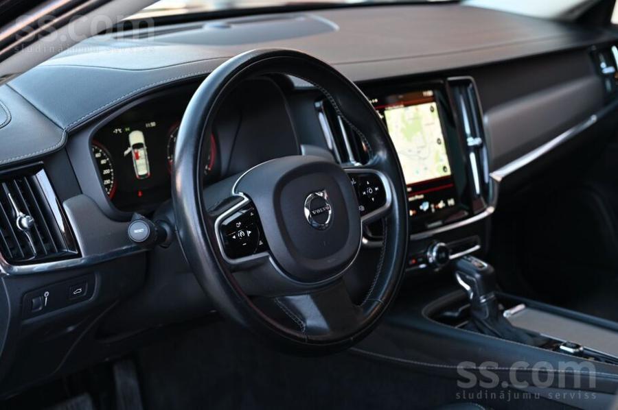 Melns Volvo V90 2021 Jelgava, ar dzinēja tilpumu 2.00 L un nobraukumu 166 tūkst. km par 20499 €, foto 11 vietnē AUTOMOTO.COM.LV