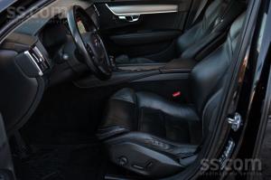 Melns Volvo V90 2021 Jelgava, ar dzinēja tilpumu 2.00 L un nobraukumu 166 tūkst. km par 20499 €, foto 13 vietnē AUTOMOTO.COM.LV
