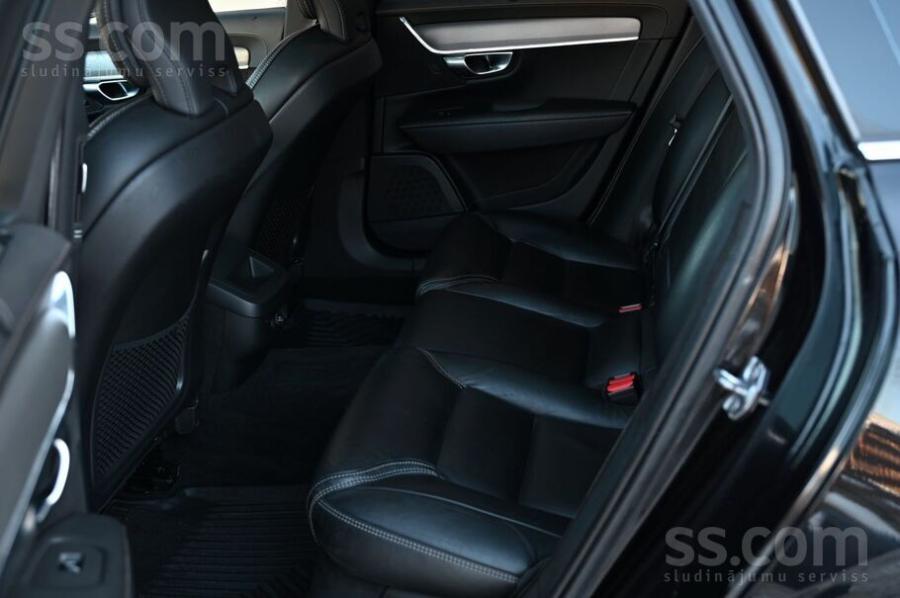 Melns Volvo V90 2021 Jelgava, ar dzinēja tilpumu 2.00 L un nobraukumu 166 tūkst. km par 20499 €, foto 15 vietnē AUTOMOTO.COM.LV