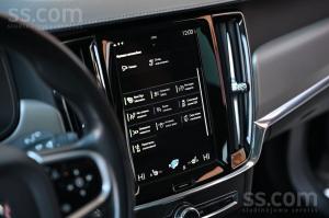 Melns Volvo V90 2021 Jelgava, ar dzinēja tilpumu 2.00 L un nobraukumu 166 tūkst. km par 20499 €, foto 24 vietnē AUTOMOTO.COM.LV