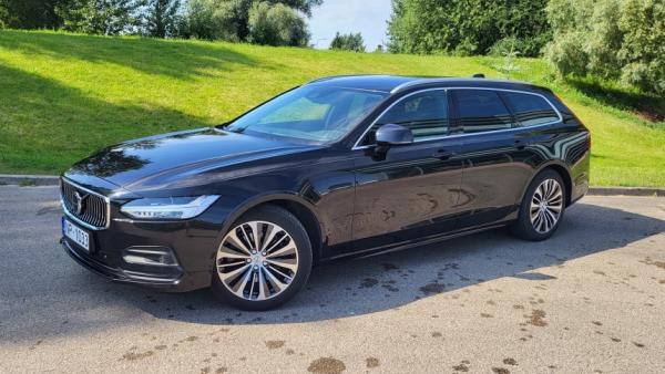 Black Volvo V90 2021 in Riga, with an engine capacity of 2.00 L and mileage of 63 thousand km for 28000 €, photo 5 on AUTOMOTO.COM.LV