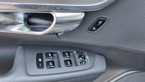 Melns Volvo V90 2021 Rīga, ar dzinēja tilpumu 2.00 L un nobraukumu 63 tūkst. km par 28000 €, foto 12 vietnē AUTOMOTO.COM.LV