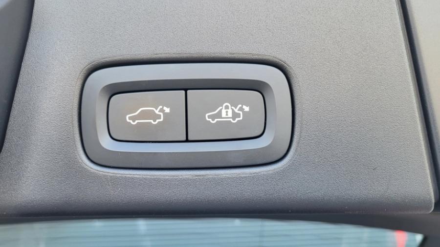 Melns Volvo V90 2021 Rīga, ar dzinēja tilpumu 2.00 L un nobraukumu 63 tūkst. km par 28000 €, foto 16 vietnē AUTOMOTO.COM.LV
