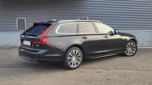 Melns Volvo V90 2021 Rīga, ar dzinēja tilpumu 2.00 L un nobraukumu 63 tūkst. km par 28000 €, foto 28 vietnē AUTOMOTO.COM.LV