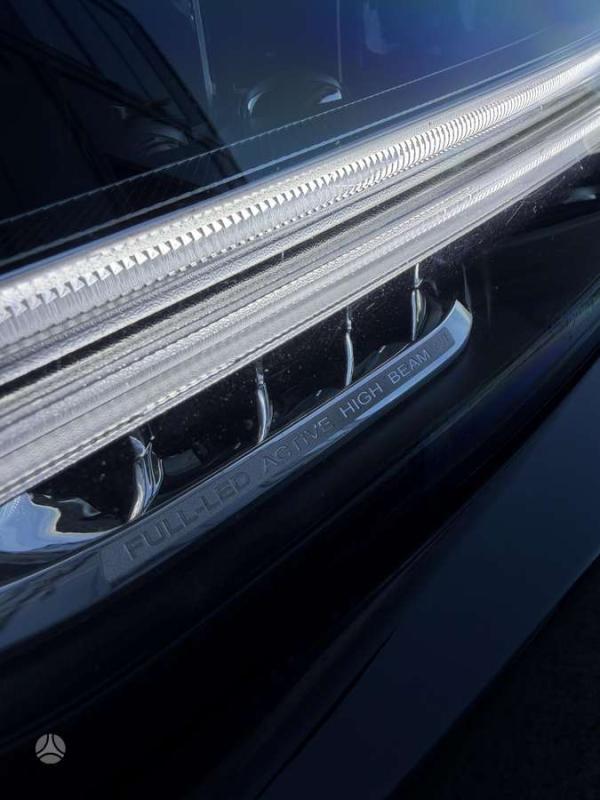 Volvo V90 2021 Viļņa vietnē Melns Volvo V90 2021 Viļņa, ar dzinēja tilpumu 1.97 L un nobraukumu 117 tūkst. km par 27500 €, foto 11 vietnē AUTOMOTO.COM.LV