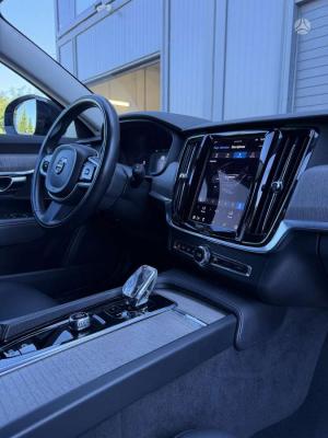 Melns Volvo V90 2021 Viļņa, ar dzinēja tilpumu 1.97 L un nobraukumu 117 tūkst. km par 27500 €, foto 15 vietnē AUTOMOTO.COM.LV