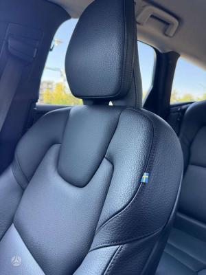 Melns Volvo V90 2021 Viļņa, ar dzinēja tilpumu 1.97 L un nobraukumu 117 tūkst. km par 27500 €, foto 24 vietnē AUTOMOTO.COM.LV