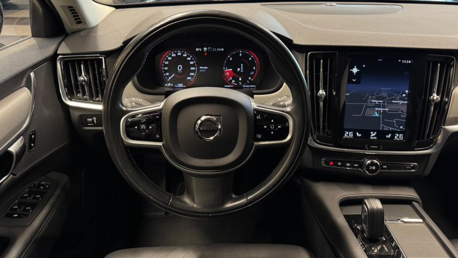 Melns Volvo V90 2021 Rīga, ar dzinēja tilpumu 2.00 L un nobraukumu 70 tūkst. km par 25490 €, foto 11 vietnē AUTOMOTO.COM.LV