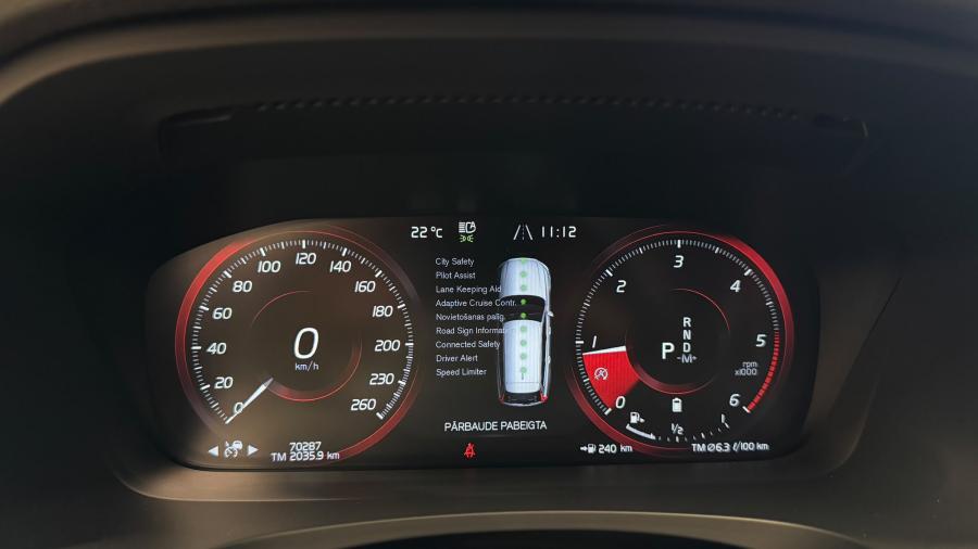 Melns Volvo V90 2021 Rīga, ar dzinēja tilpumu 2.00 L un nobraukumu 70 tūkst. km par 25490 €, foto 12 vietnē AUTOMOTO.COM.LV