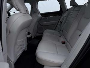 Melns Volvo V90 2021 Viļņa, ar dzinēja tilpumu 1.97 L un nobraukumu 177 tūkst. km par 25990 €, foto 12 vietnē AUTOMOTO.COM.LV