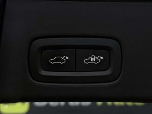Melns Volvo V90 2021 Viļņa, ar dzinēja tilpumu 1.97 L un nobraukumu 177 tūkst. km par 25990 €, foto 15 vietnē AUTOMOTO.COM.LV
