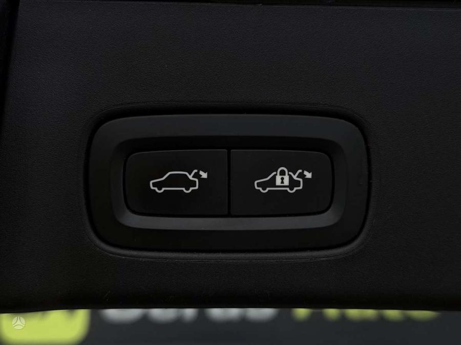 Melns Volvo V90 2021 Viļņa, ar dzinēja tilpumu 1.97 L un nobraukumu 177 tūkst. km par 25990 €, foto 15 vietnē AUTOMOTO.COM.LV