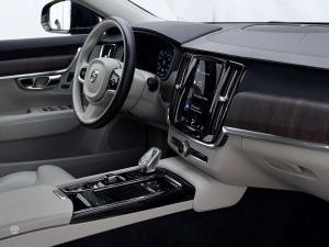 Melns Volvo V90 2021 Viļņa, ar dzinēja tilpumu 1.97 L un nobraukumu 177 tūkst. km par 25990 €, foto 19 vietnē AUTOMOTO.COM.LV