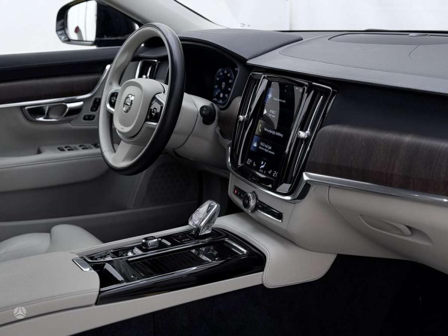 Melns Volvo V90 2021 Viļņa, ar dzinēja tilpumu 1.97 L un nobraukumu 177 tūkst. km par 25990 €, foto 19 vietnē AUTOMOTO.COM.LV