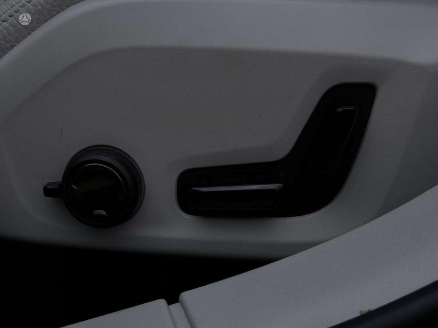Melns Volvo V90 2021 Viļņa, ar dzinēja tilpumu 1.97 L un nobraukumu 177 tūkst. km par 25990 €, foto 25 vietnē AUTOMOTO.COM.LV
