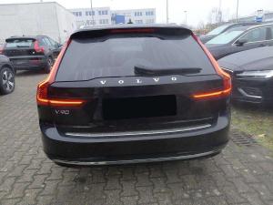 Melns Volvo V90 2022 Viļņa, ar dzinēja tilpumu 2.00 L un nobraukumu 109 tūkst. km par 24990 €, foto 7 vietnē AUTOMOTO.COM.LV