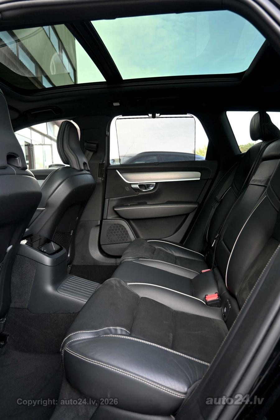 Melns Volvo V90 2022 Tallina, ar dzinēja tilpumu 2.00 L un nobraukumu 140 tūkst. km par 32990 €, foto 12 vietnē AUTOMOTO.COM.LV