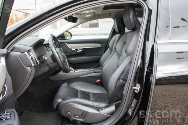 Black Volvo V90 2022 in Tukums, with an engine capacity of 2.00 L and mileage of 194 thousand km for 22800 €, photo 9 on AUTOMOTO.COM.LV