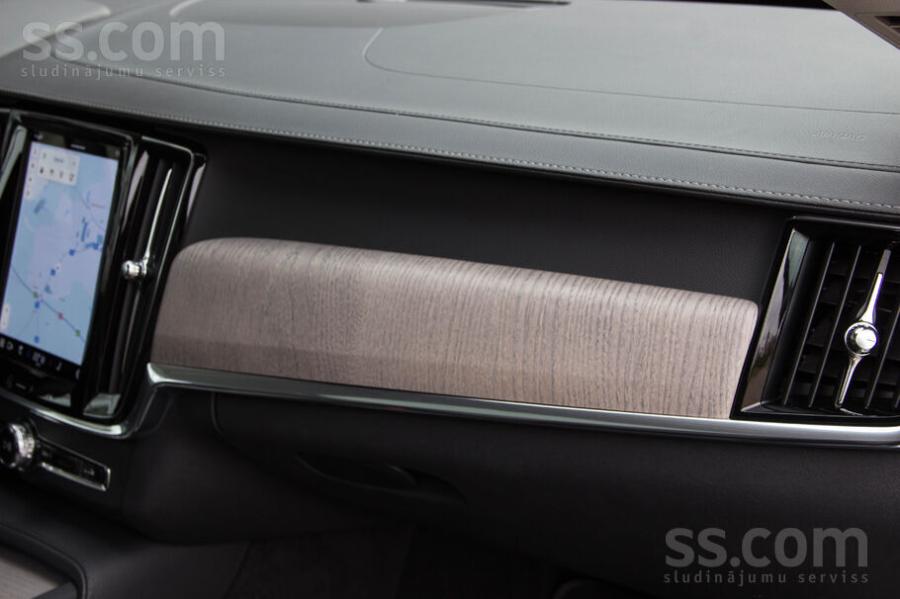 Melns Volvo V90 2022 Tukums, ar dzinēja tilpumu 2.00 L un nobraukumu 194 tūkst. km par 22800 €, foto 18 vietnē AUTOMOTO.COM.LV