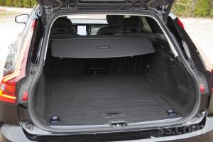 Melns Volvo V90 2022 Tukums, ar dzinēja tilpumu 2.00 L un nobraukumu 194 tūkst. km par 22800 €, foto 34 vietnē AUTOMOTO.COM.LV