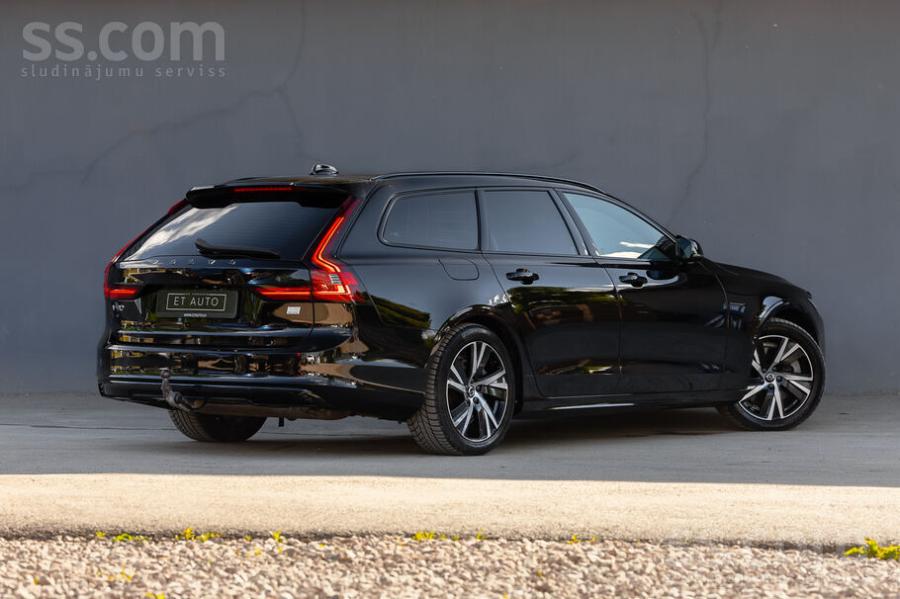 Melns Volvo V90 2022 Jelgava, ar dzinēja tilpumu 2.00 L un nobraukumu 205 tūkst. km par 23000 €, foto 6 vietnē AUTOMOTO.COM.LV