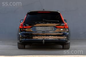 Melns Volvo V90 2022 Jelgava, ar dzinēja tilpumu 2.00 L un nobraukumu 205 tūkst. km par 23000 €, foto 7 vietnē AUTOMOTO.COM.LV