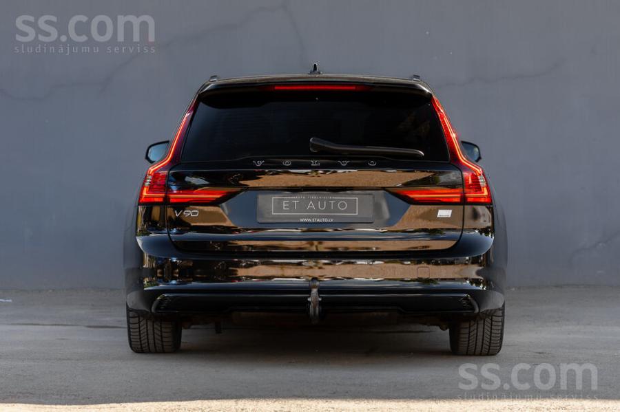 Melns Volvo V90 2022 Jelgava, ar dzinēja tilpumu 2.00 L un nobraukumu 205 tūkst. km par 23000 €, foto 7 vietnē AUTOMOTO.COM.LV