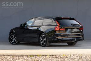 Melns Volvo V90 2022 Jelgava, ar dzinēja tilpumu 2.00 L un nobraukumu 205 tūkst. km par 23000 €, foto 8 vietnē AUTOMOTO.COM.LV
