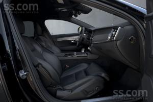 Melns Volvo V90 2022 Jelgava, ar dzinēja tilpumu 2.00 L un nobraukumu 205 tūkst. km par 23000 €, foto 10 vietnē AUTOMOTO.COM.LV