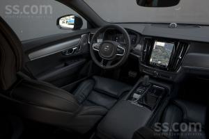 Melns Volvo V90 2022 Jelgava, ar dzinēja tilpumu 2.00 L un nobraukumu 205 tūkst. km par 23000 €, foto 12 vietnē AUTOMOTO.COM.LV