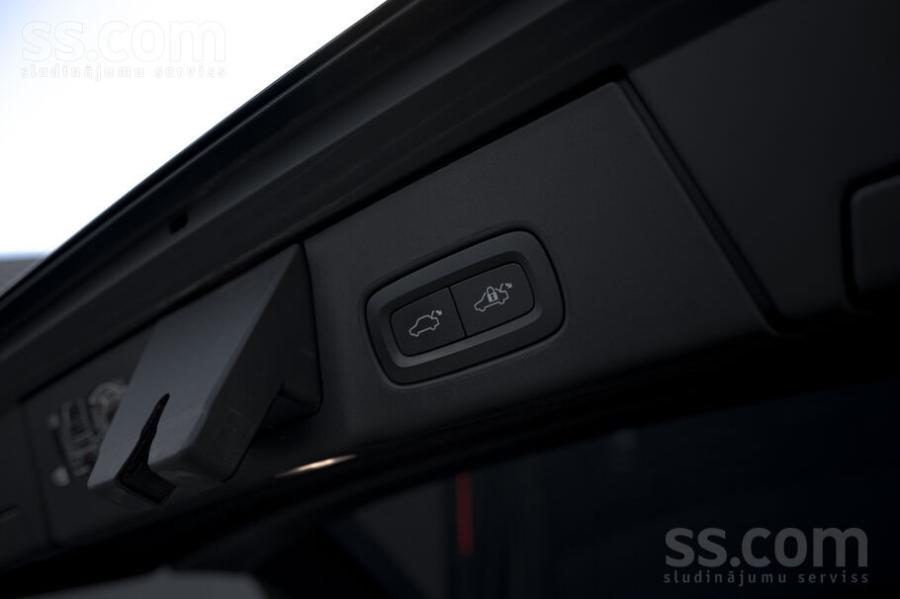Melns Volvo V90 2022 Jelgava, ar dzinēja tilpumu 2.00 L un nobraukumu 205 tūkst. km par 23000 €, foto 17 vietnē AUTOMOTO.COM.LV