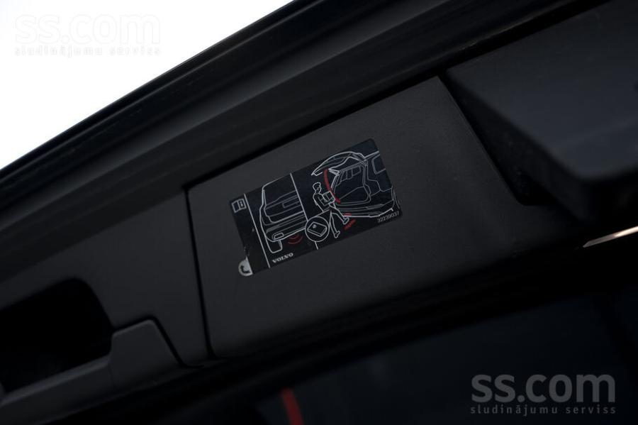 Melns Volvo V90 2022 Jelgava, ar dzinēja tilpumu 2.00 L un nobraukumu 205 tūkst. km par 23000 €, foto 18 vietnē AUTOMOTO.COM.LV