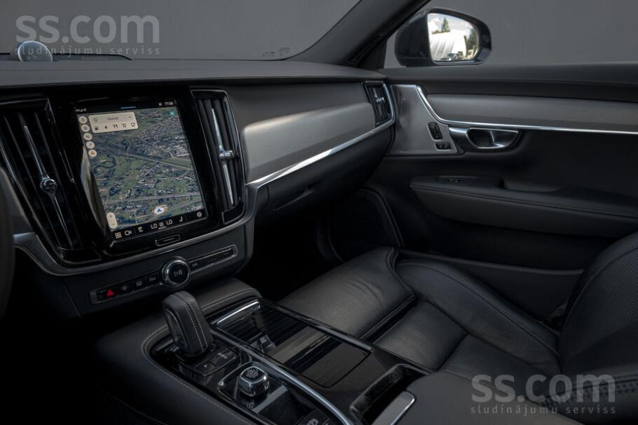 Melns Volvo V90 2022 Jelgava, ar dzinēja tilpumu 2.00 L un nobraukumu 205 tūkst. km par 23000 €, foto 20 vietnē AUTOMOTO.COM.LV