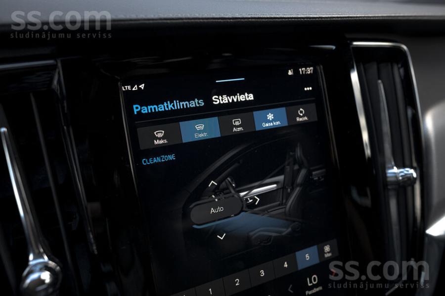 Melns Volvo V90 2022 Jelgava, ar dzinēja tilpumu 2.00 L un nobraukumu 205 tūkst. km par 23000 €, foto 23 vietnē AUTOMOTO.COM.LV