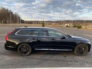 Melns Volvo V90 2022 Tallina, ar dzinēja tilpumu 2.00 L un nobraukumu 63 tūkst. km par 36580 €, foto  vietnē AUTOMOTO.COM.LV
