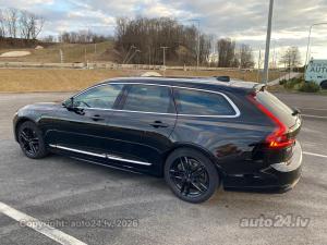 Melns Volvo V90 2022 Tallina, ar dzinēja tilpumu 2.00 L un nobraukumu 63 tūkst. km par 36580 €, foto 3 vietnē AUTOMOTO.COM.LV