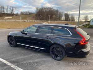 Melns Volvo V90 2022 Tallina, ar dzinēja tilpumu 2.00 L un nobraukumu 63 tūkst. km par 36580 €, foto 4 vietnē AUTOMOTO.COM.LV