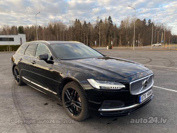 Black Volvo V90 2022 in Tallinn, with an engine capacity of 2.00 L and mileage of 63 thousand km for 36580 €, photo 6 on AUTOMOTO.COM.LV