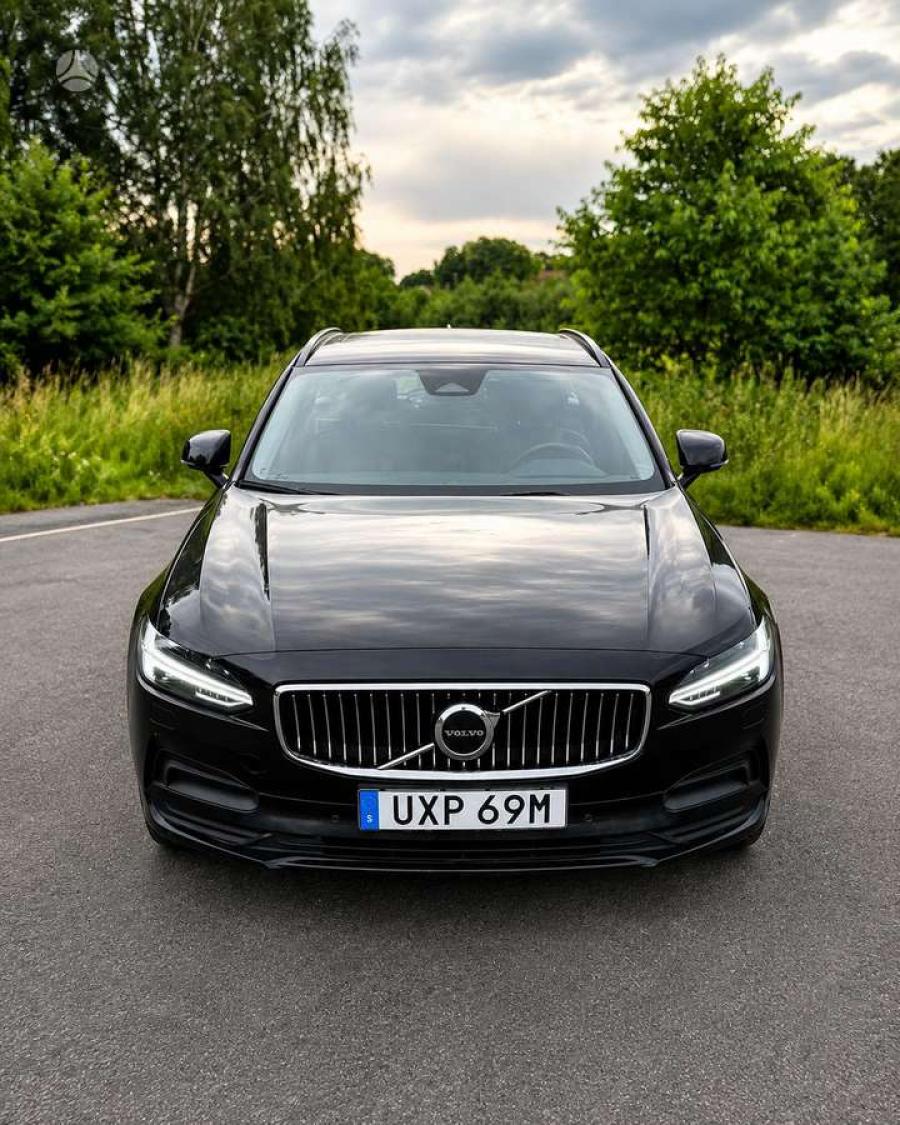 Melns Volvo V90 2022 Šauļi, ar dzinēja tilpumu 2.00 L un nobraukumu 504 tūkst. km par 11800 €, foto 1 vietnē AUTOMOTO.COM.LV