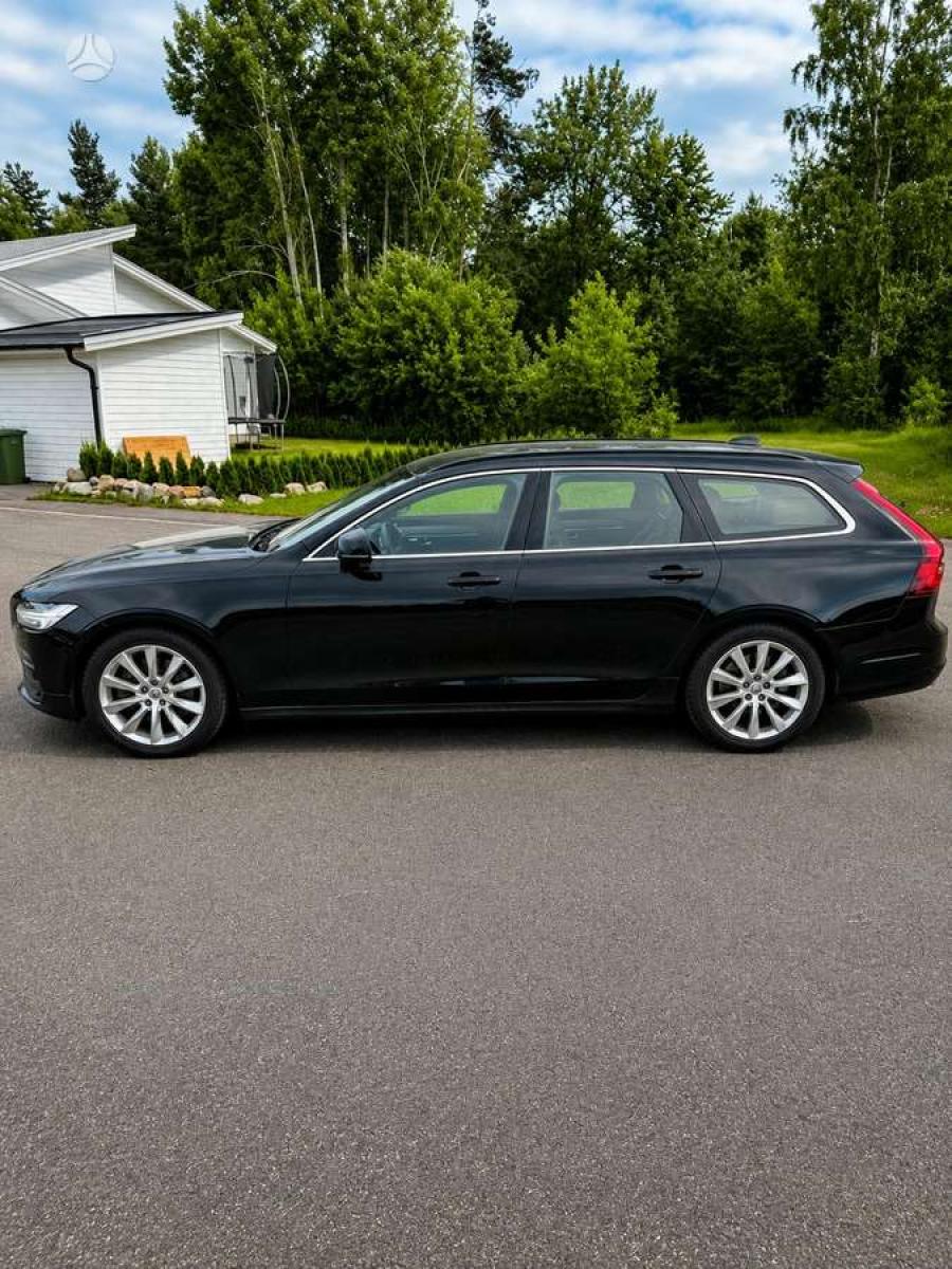 Melns Volvo V90 2022 Šauļi, ar dzinēja tilpumu 2.00 L un nobraukumu 504 tūkst. km par 11800 €, foto 8 vietnē AUTOMOTO.COM.LV