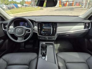 Black Volvo V90 2022 in Panevezys, with an engine capacity of 1.97 L and mileage of 423 thousand km for 12100 €, photo 14 on AUTOMOTO.COM.LV