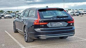 Melns Volvo V90 2022 Viļņa, ar dzinēja tilpumu 1.97 L un nobraukumu 243 tūkst. km par 19100 €, foto 6 vietnē AUTOMOTO.COM.LV