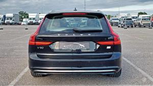 Melns Volvo V90 2022 Viļņa, ar dzinēja tilpumu 1.97 L un nobraukumu 243 tūkst. km par 19100 €, foto 8 vietnē AUTOMOTO.COM.LV