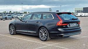 Melns Volvo V90 2022 Viļņa, ar dzinēja tilpumu 1.97 L un nobraukumu 243 tūkst. km par 19100 €, foto 14 vietnē AUTOMOTO.COM.LV