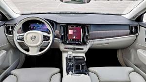 Melns Volvo V90 2022 Viļņa, ar dzinēja tilpumu 1.97 L un nobraukumu 243 tūkst. km par 19100 €, foto 16 vietnē AUTOMOTO.COM.LV