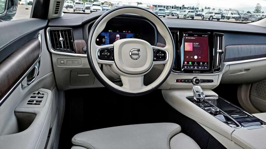 Melns Volvo V90 2022 Viļņa, ar dzinēja tilpumu 1.97 L un nobraukumu 243 tūkst. km par 19100 €, foto 30 vietnē AUTOMOTO.COM.LV