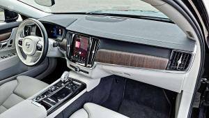 Melns Volvo V90 2022 Viļņa, ar dzinēja tilpumu 1.97 L un nobraukumu 243 tūkst. km par 19100 €, foto 32 vietnē AUTOMOTO.COM.LV