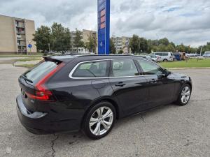 Black Volvo V90 2022 in Panevezys, with an engine capacity of 1.97 L and mileage of 474 thousand km for 11600 €, photo 6 on AUTOMOTO.COM.LV